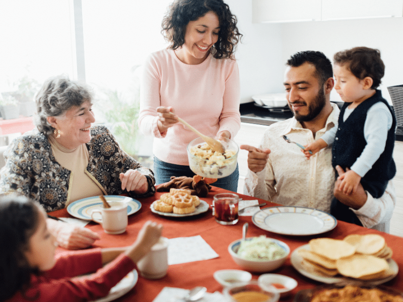 Mealtime Woes: The Ups and Downs of Feeding A Large Family Dinner